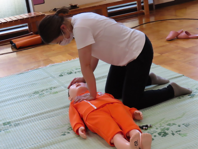 先生達も、毎日が勉強です: 俊英幼稚園・なかよし